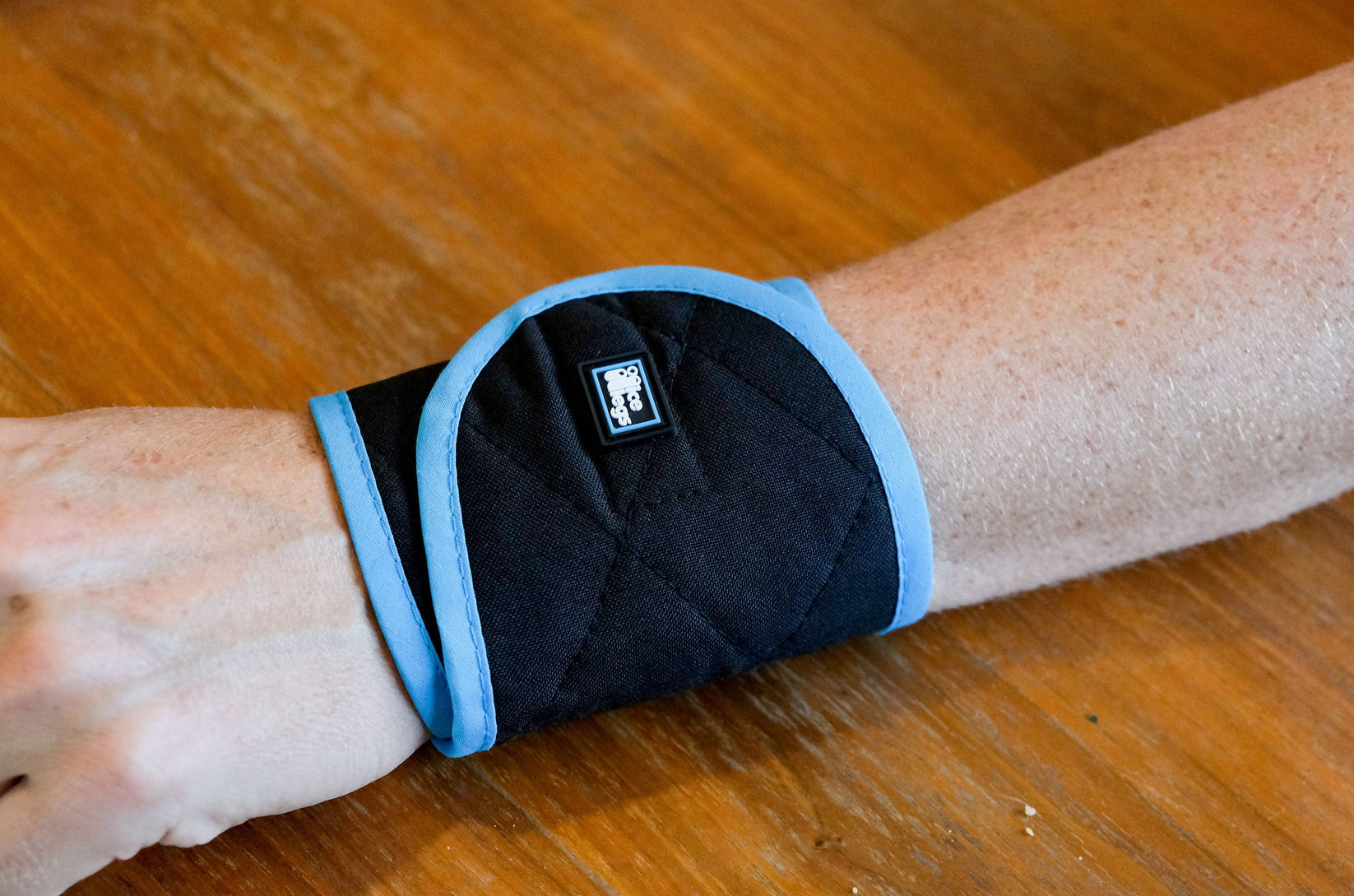 Ice Wrist Wraps (Set of 2) – Ice Legs